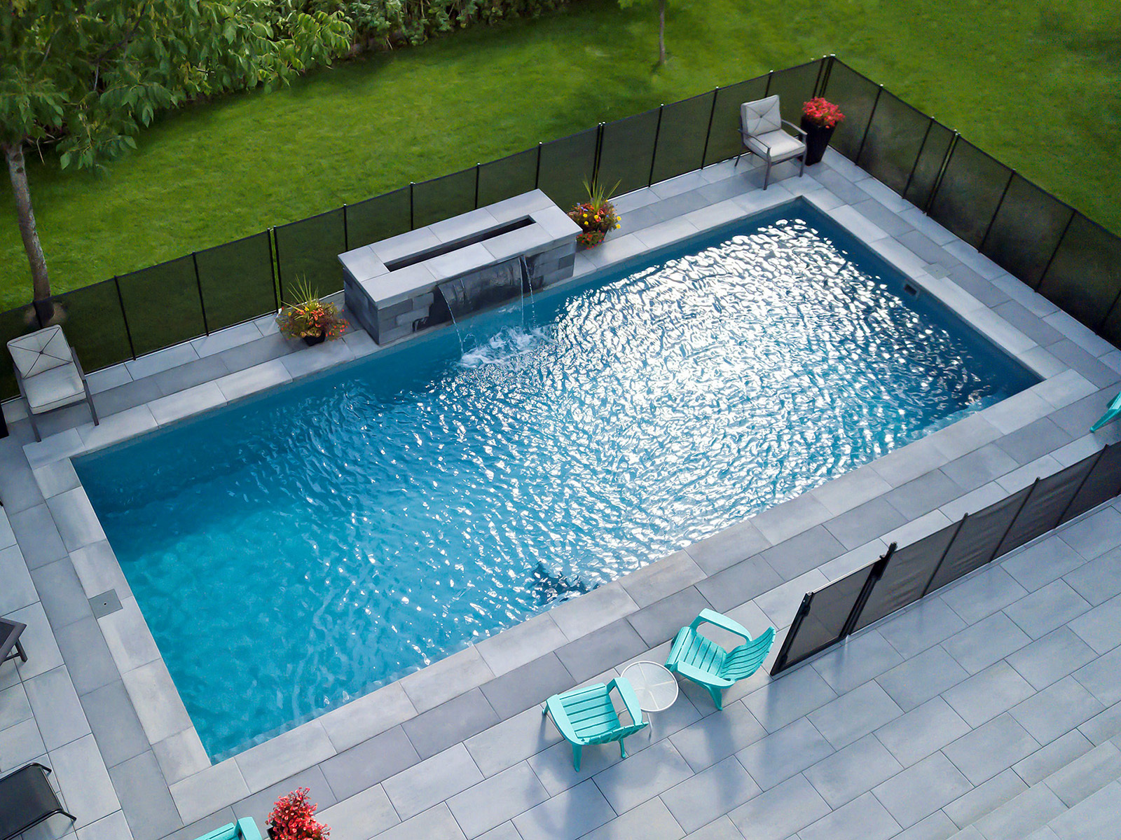Become a Distributor | Premium Fiberglass Pools | Azoria